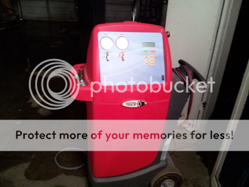 practically new matco a/c recovery machine | Pirate 4x4